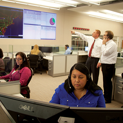 How Personal Medical Alert Systems Work | Medical Guardian